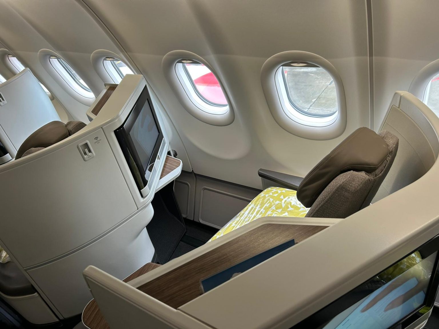 A Guide For TAP Air Portugal Business Class - World Traveler Club ...
