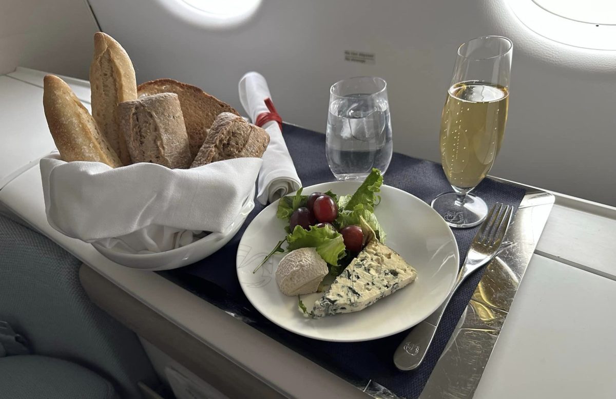 The Top 5 Most Luxurious First Class Cabins In The World - World ...