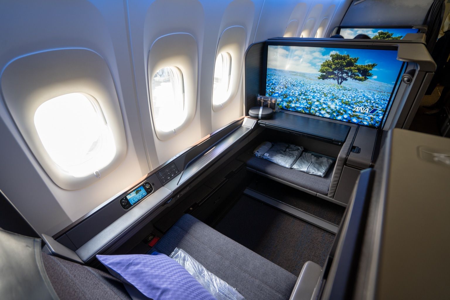 ANA Nonstop First Class Suite From Japan To UK Starting From USD $190 ...