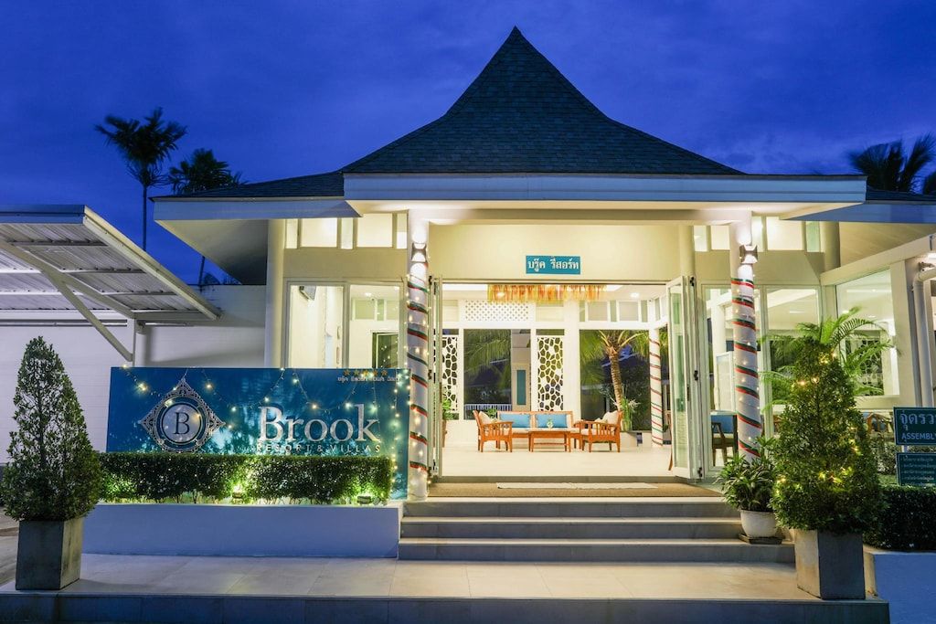 Phuket, Thailand: Well Rated 5-star Tuana Hotel Brook Pool Access From ...